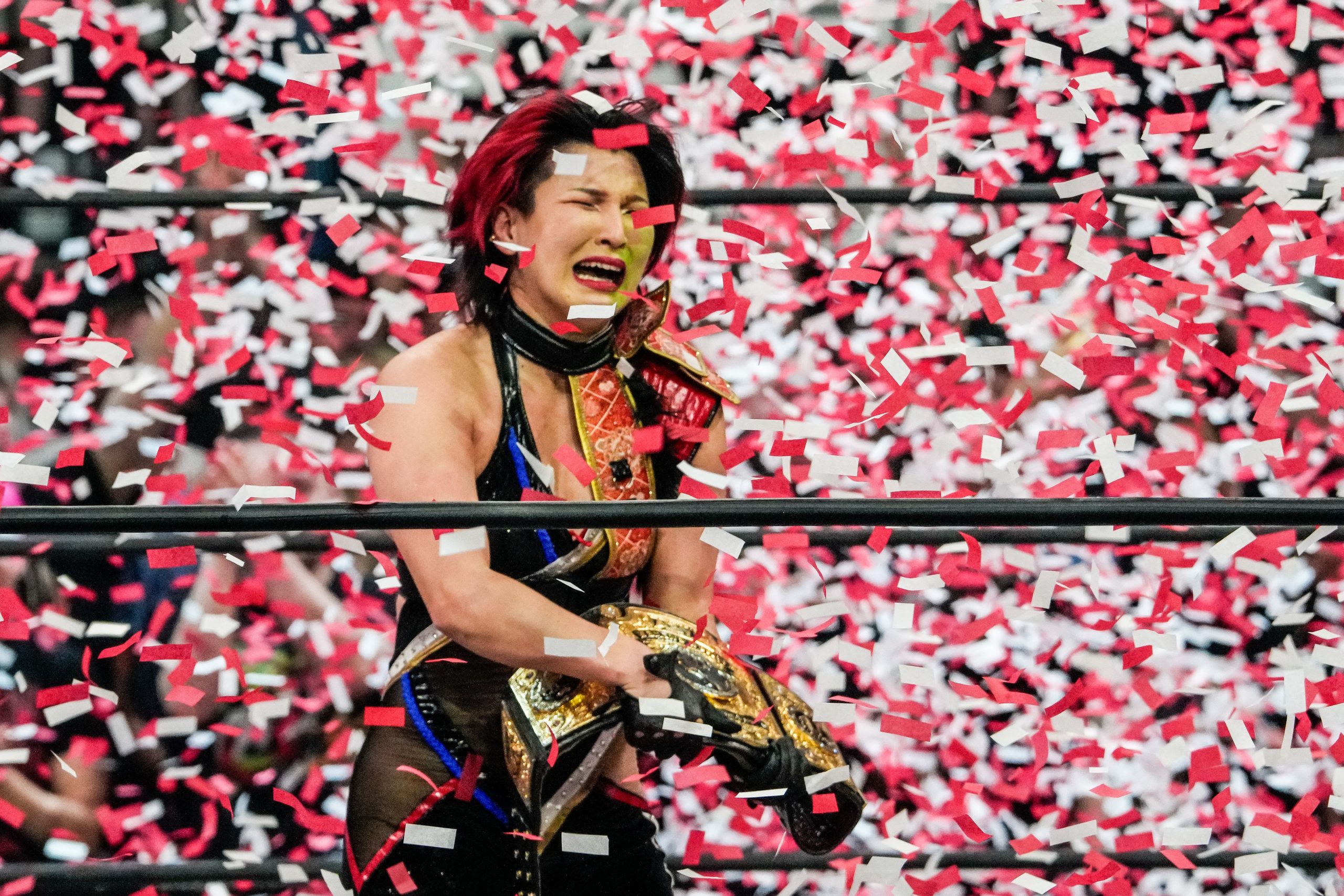 Hikaru Shida wins Women’s World title at AEW Dynamite 200