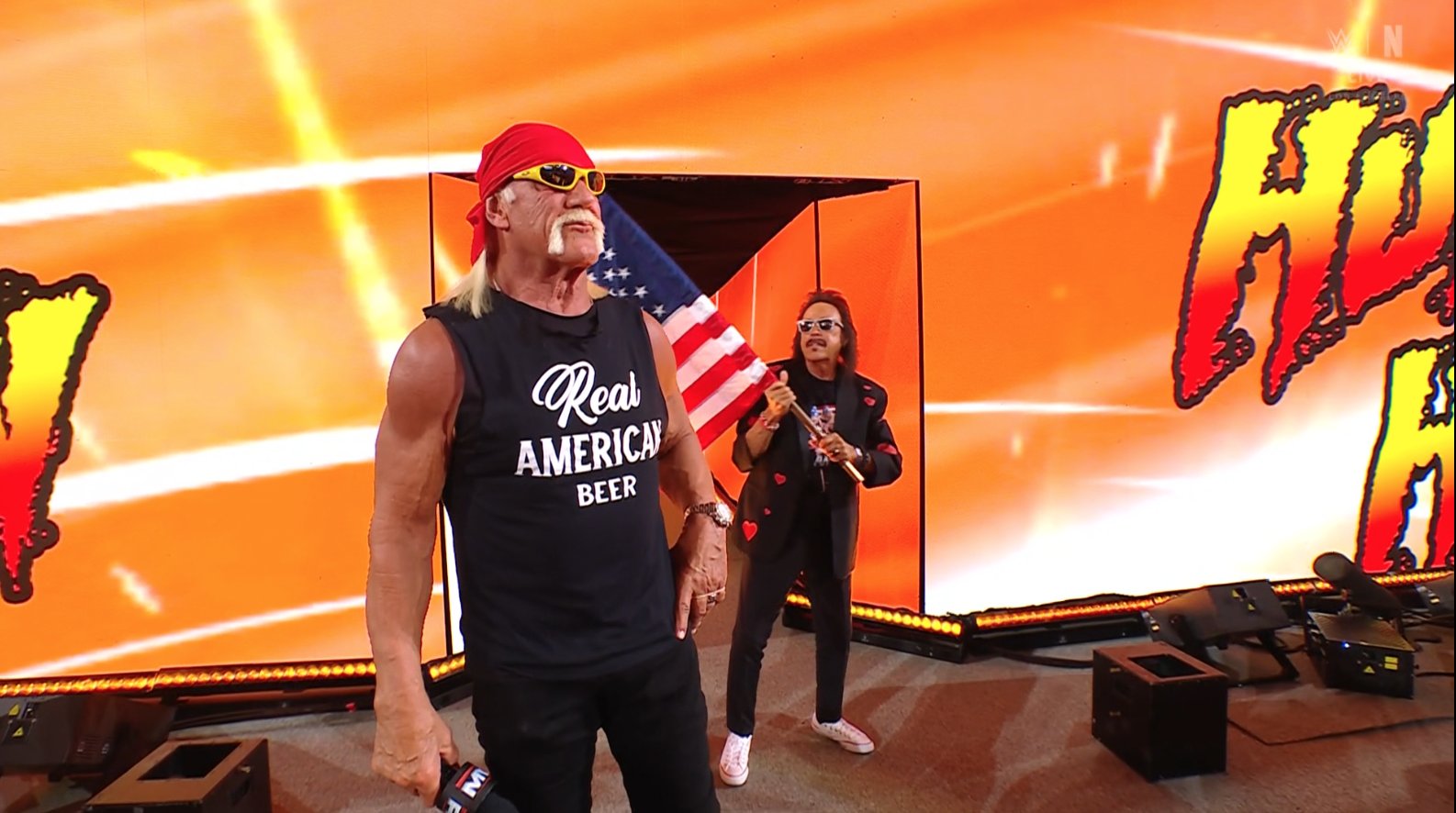 Hulk Hogan booed at WWE Raw Netflix premiere - F4W/WON