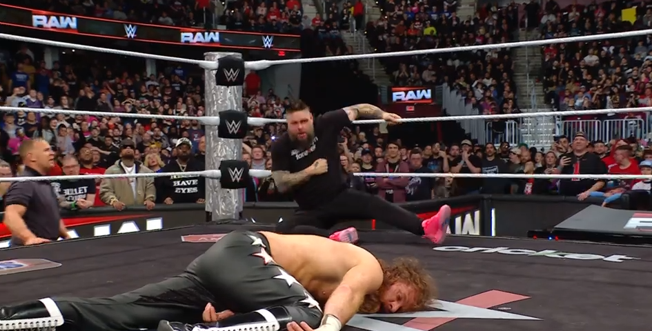 Kevin Owens attacks, piledrives Sami Zayn on WWE Raw - F4W/WON
