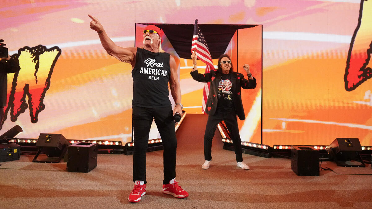 Hulk Hogan undergoes neck fusion surgery - F4W/WON