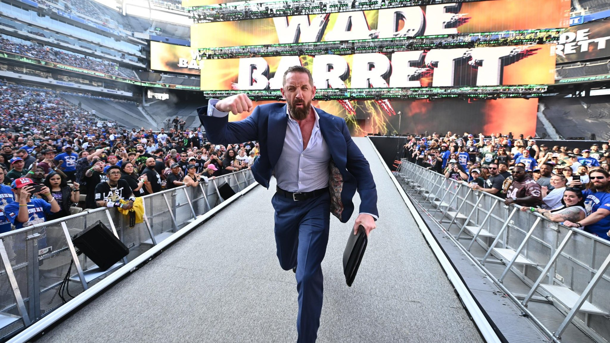 Wade Barrett is all praise for current WWE management - F4W/WON