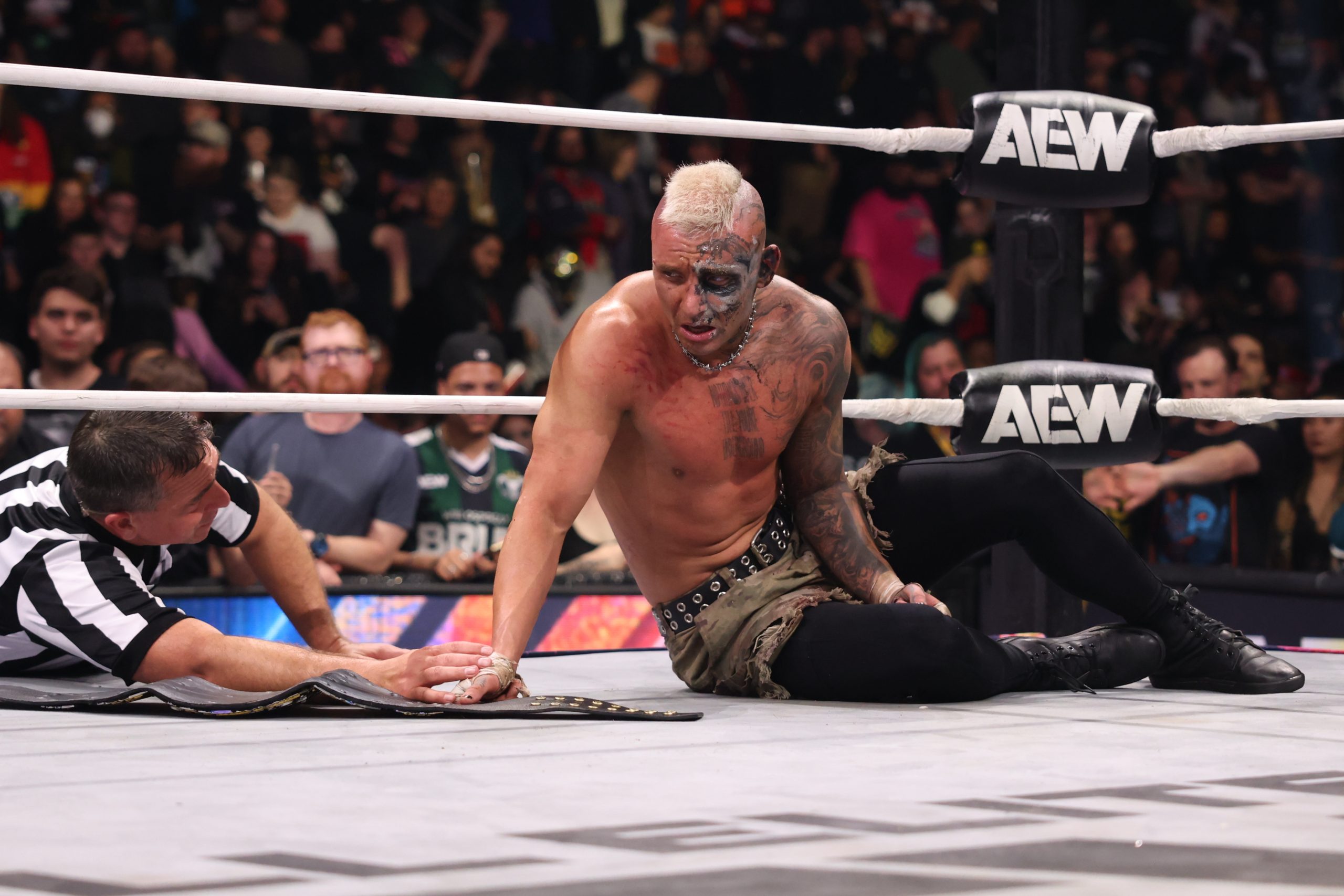 Two AEW World title challenges accepted - F4W/WON